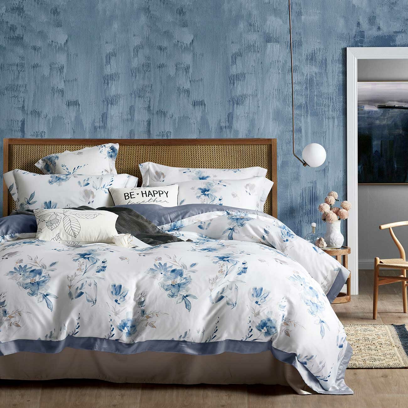 КПБ евро, тенсель 300 ТС, бело-синий, Акварельные цветы, Tencel, Kuchenland