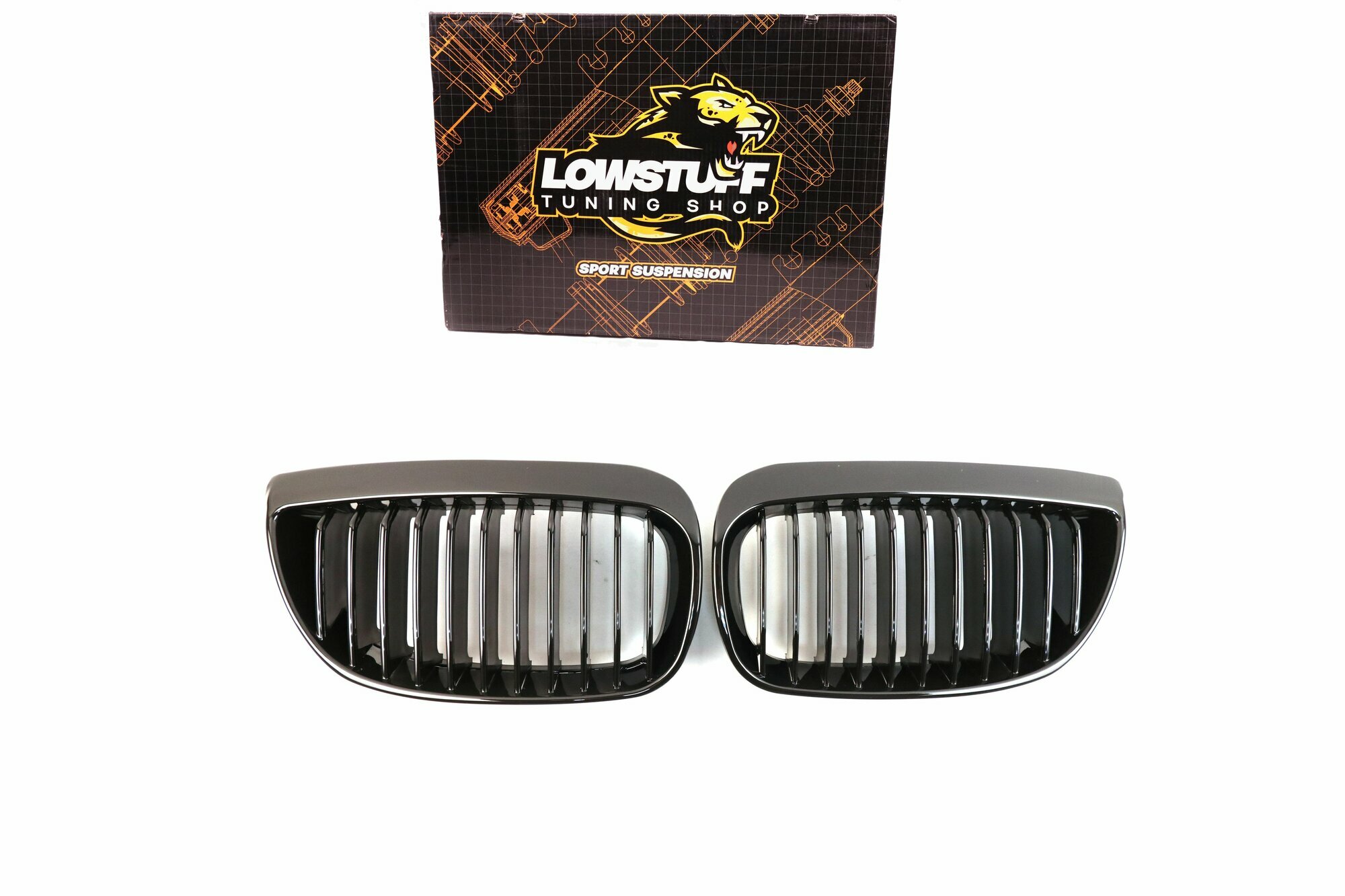 BMW E81 E87 2004-2007 Решетки радиатора ноздри M стиль одинарные shadow line LOWSUFF RGBMWE81X1GLBK