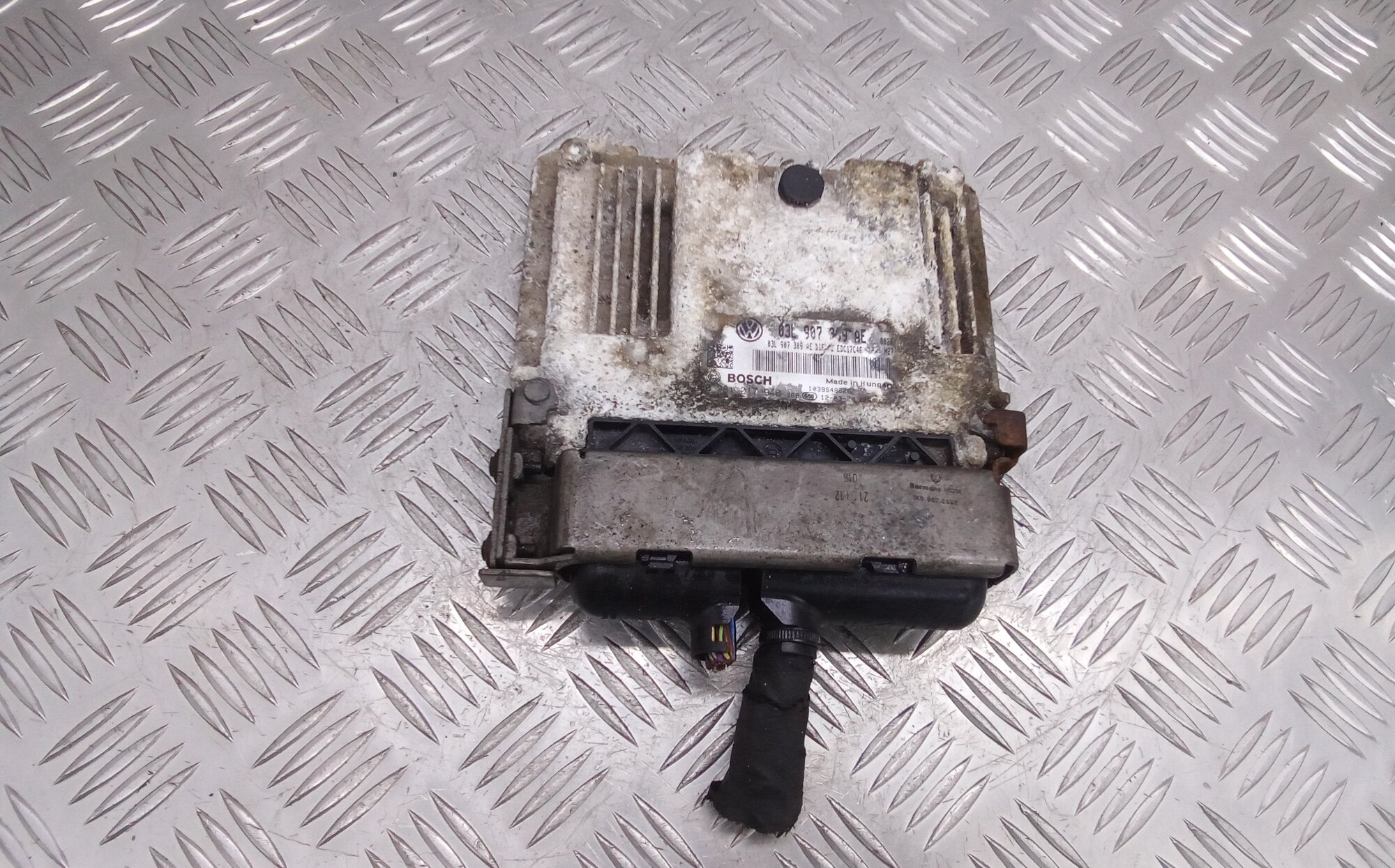 Блок управления двс VOLKSWAGEN PASSAT B7, Номер 0281017946, 03L907389AE