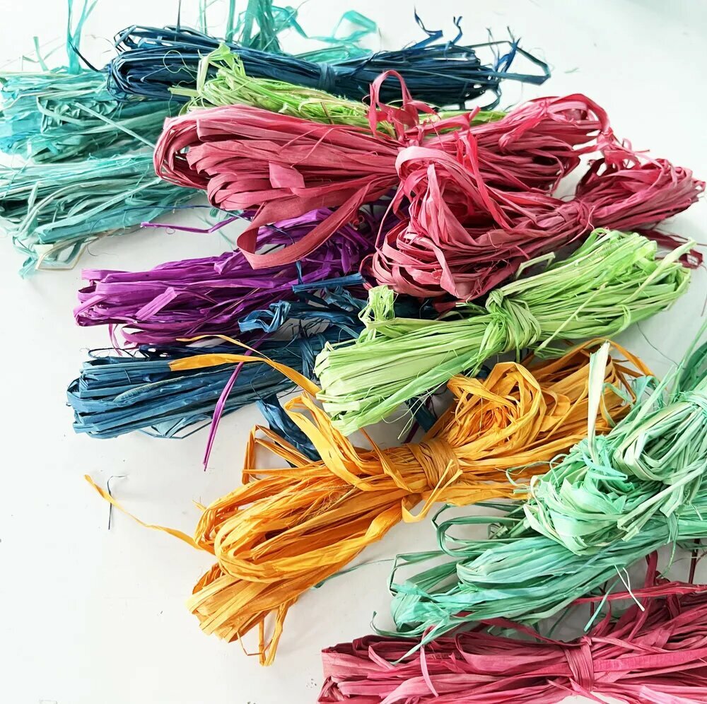 Набор Рафия Mix. 13 штук. разные цвета