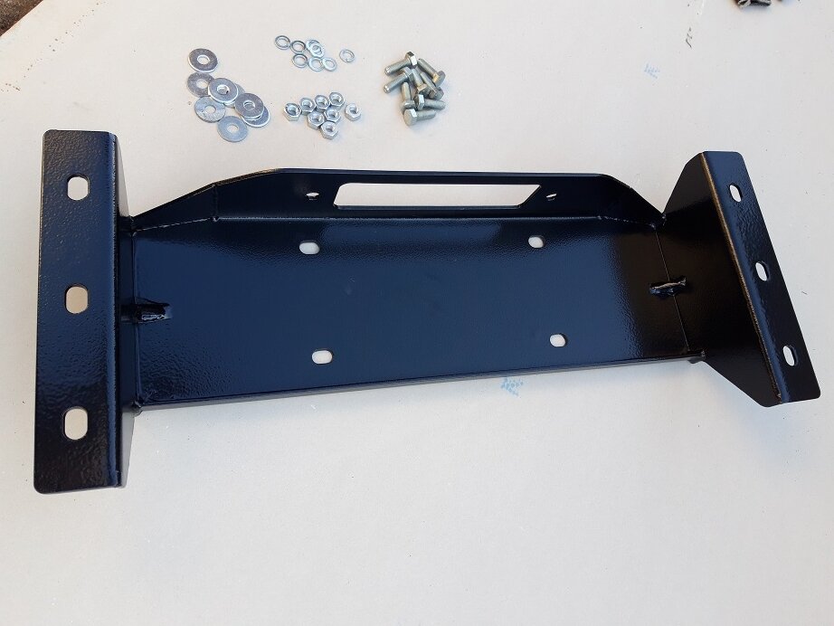 Скрытая площадка под лебёдку на УАЗ Патриот (дорестайлинг), с выходом клюза (роликов) под номером