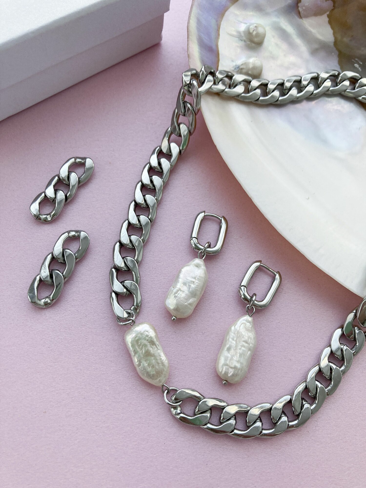 Комплект бижутерии: цепь, колье, жемчуг культивированный