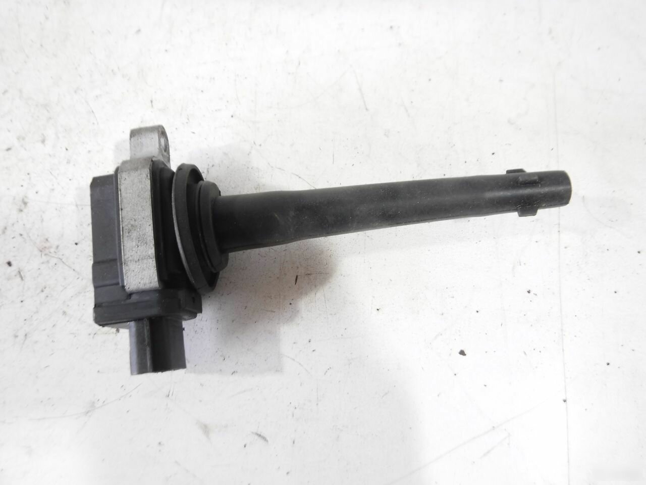 Катушка зажигания Nissan Tiida C11 (2004—2012) 22448-ED800