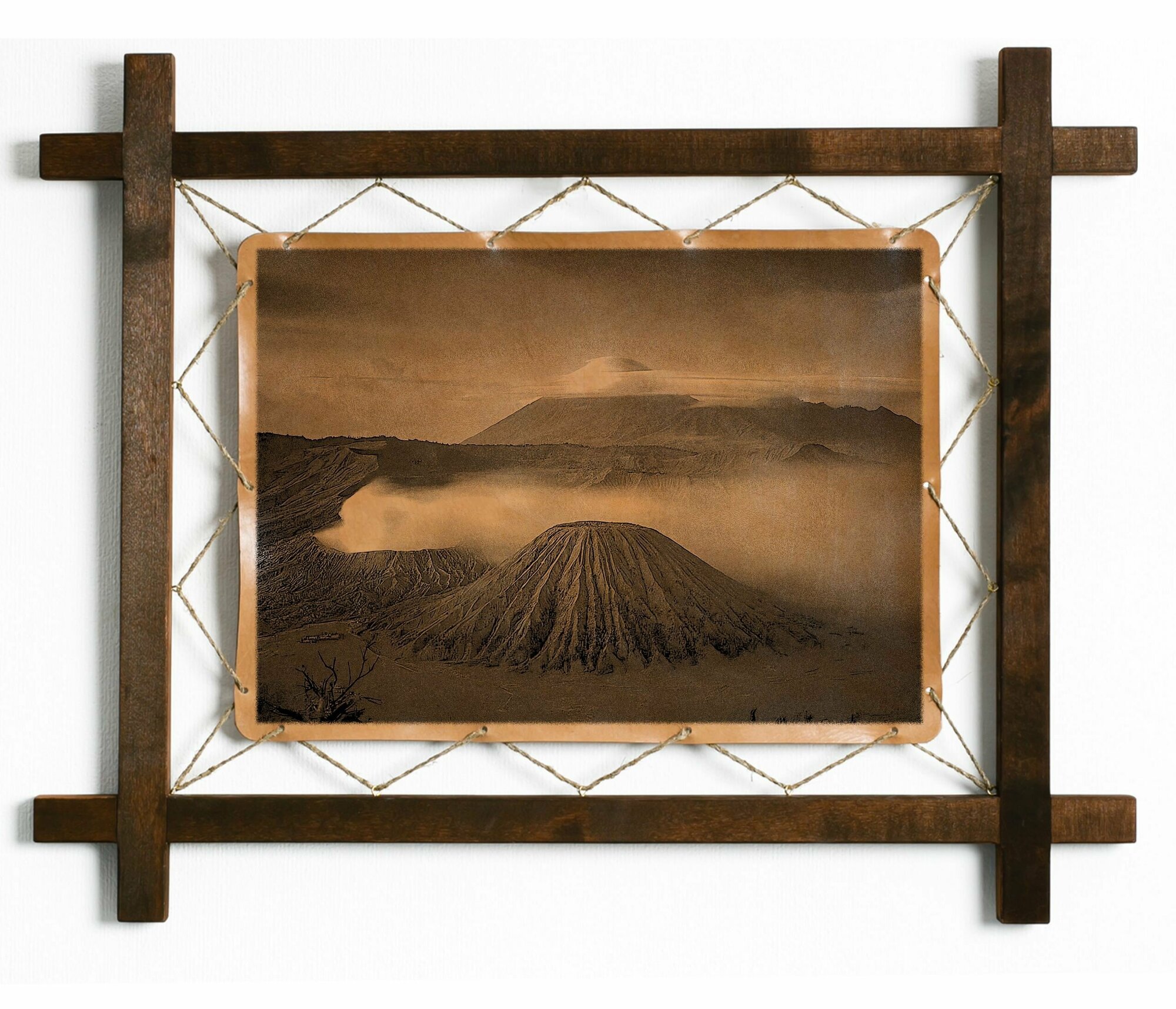 Картина интерьерная из кожи "Вулкан", BoomGift