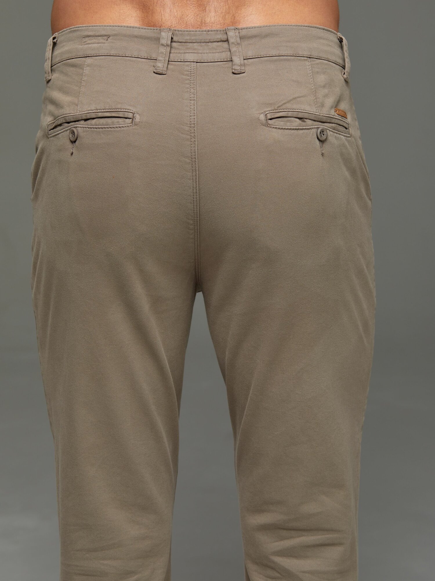 Брюки чинос 8800