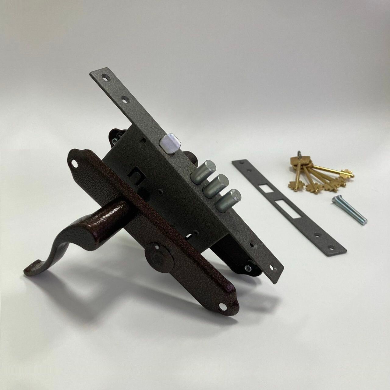 Комплект замок Герион Карат МУ и ручки на планке "волна"