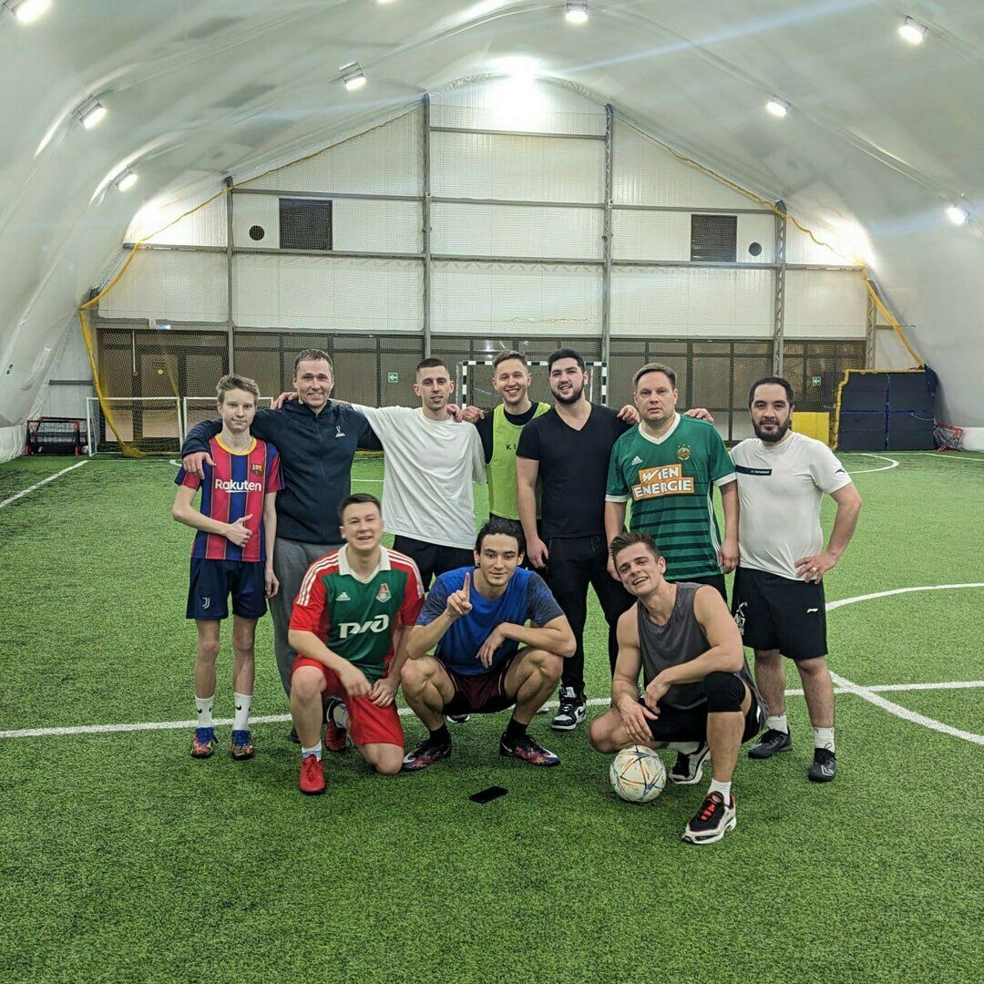 Подарочный сертификат «Любительский футбол» (1 час 30 минут, 1 человек)