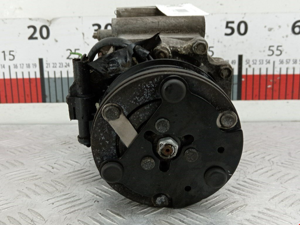 Компрессор кондиционера Ford Focus 1 YS4H19D629AB арт. 1857423