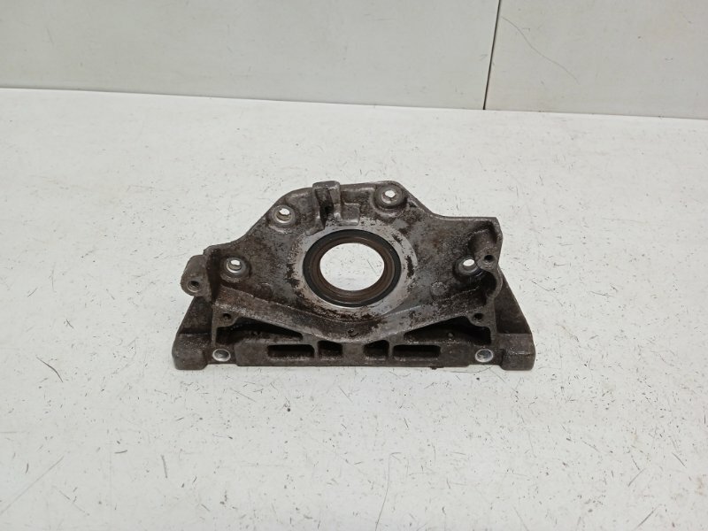 Б/У 1.8 Иран Ходро Саманд Крышка двигателя Iran Khodro Samand 2003- Перед. 184511 Iran Khodro арт. 9624913880