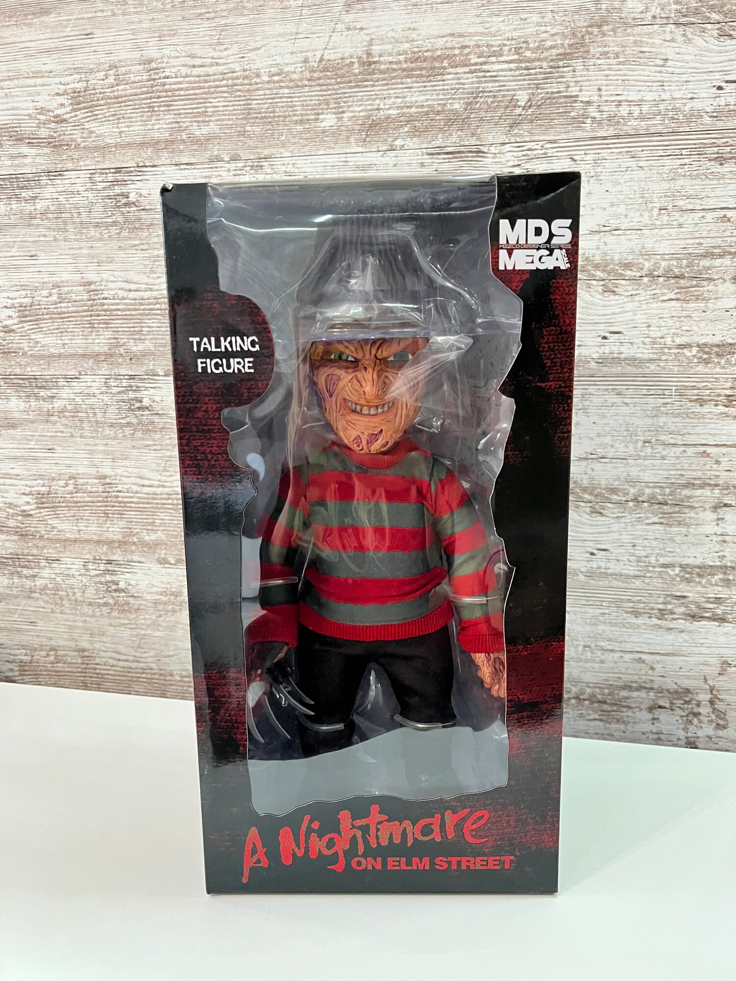 Фигурка Фредди Крюгер Freddy Krueger от Mezco