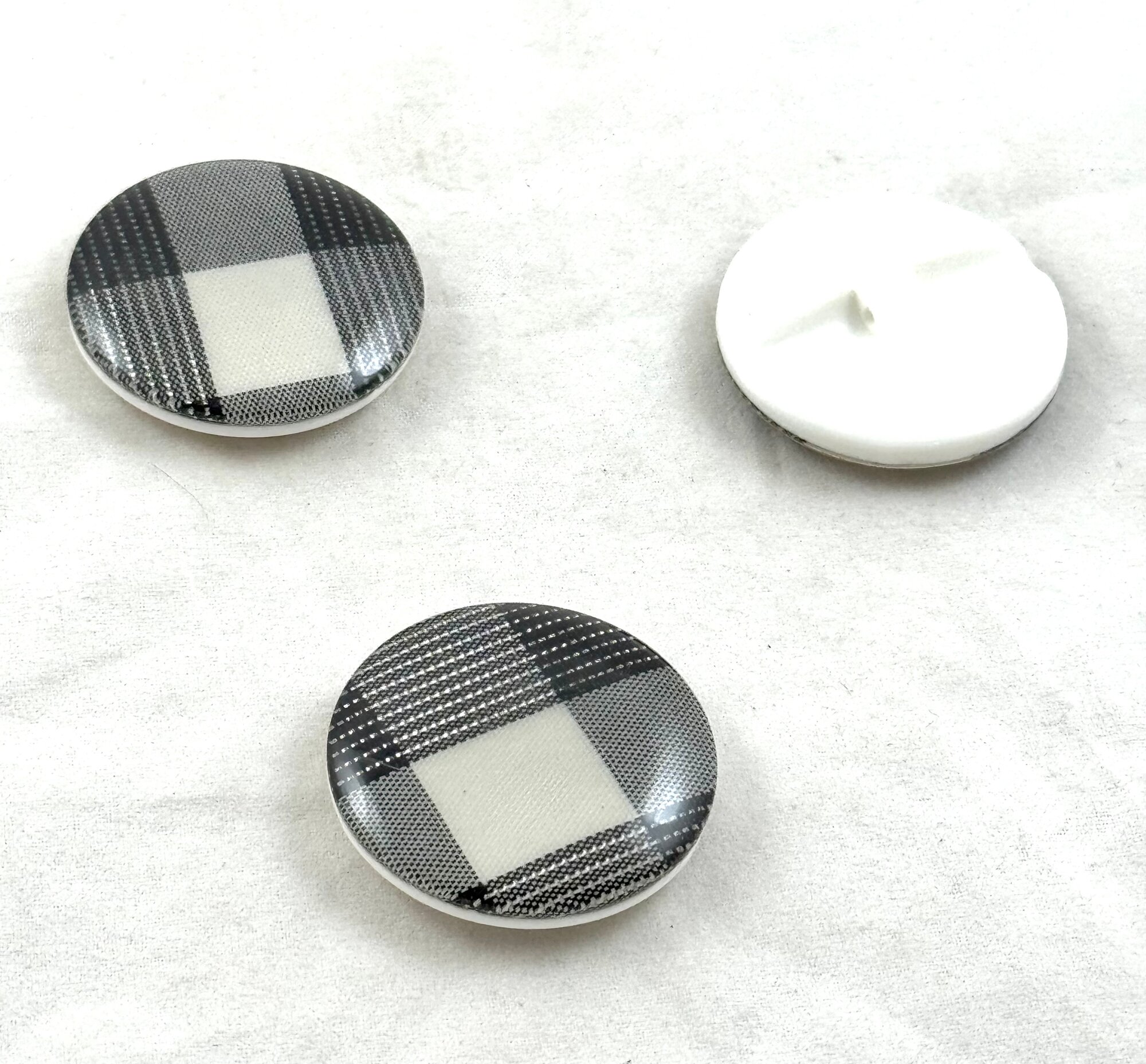 Пуговицы на ножке PNN60(28мм)(44L)6шт(цв белый)