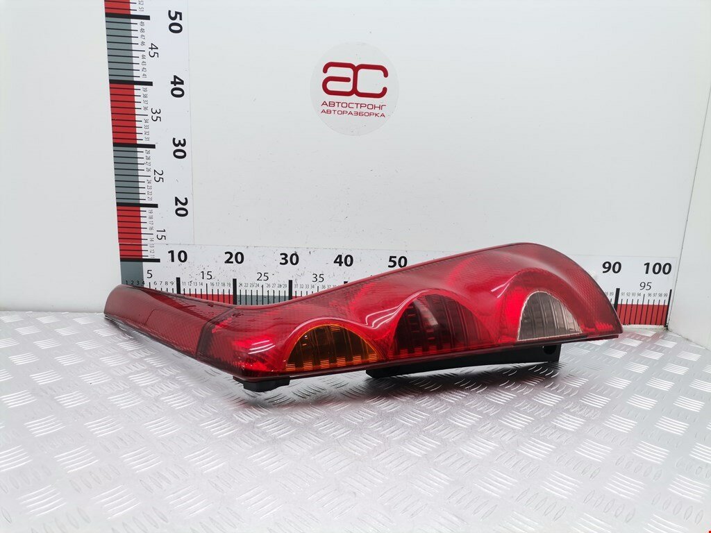 Фонарь задний правый Nissan Note (E11) 265509U000 арт. 1904598