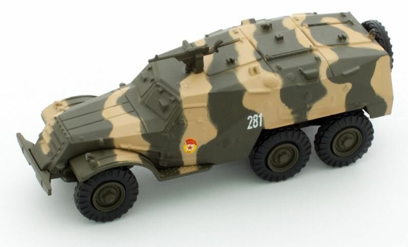 Масштабная модель 1/72, бтр-152 камуфляж