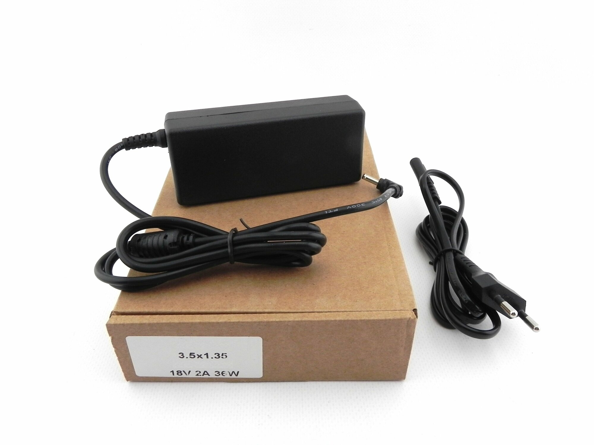 Блок питания 18V 2A 36W 3.5*1.35 угловой для колонок Яндекс (2PIN)