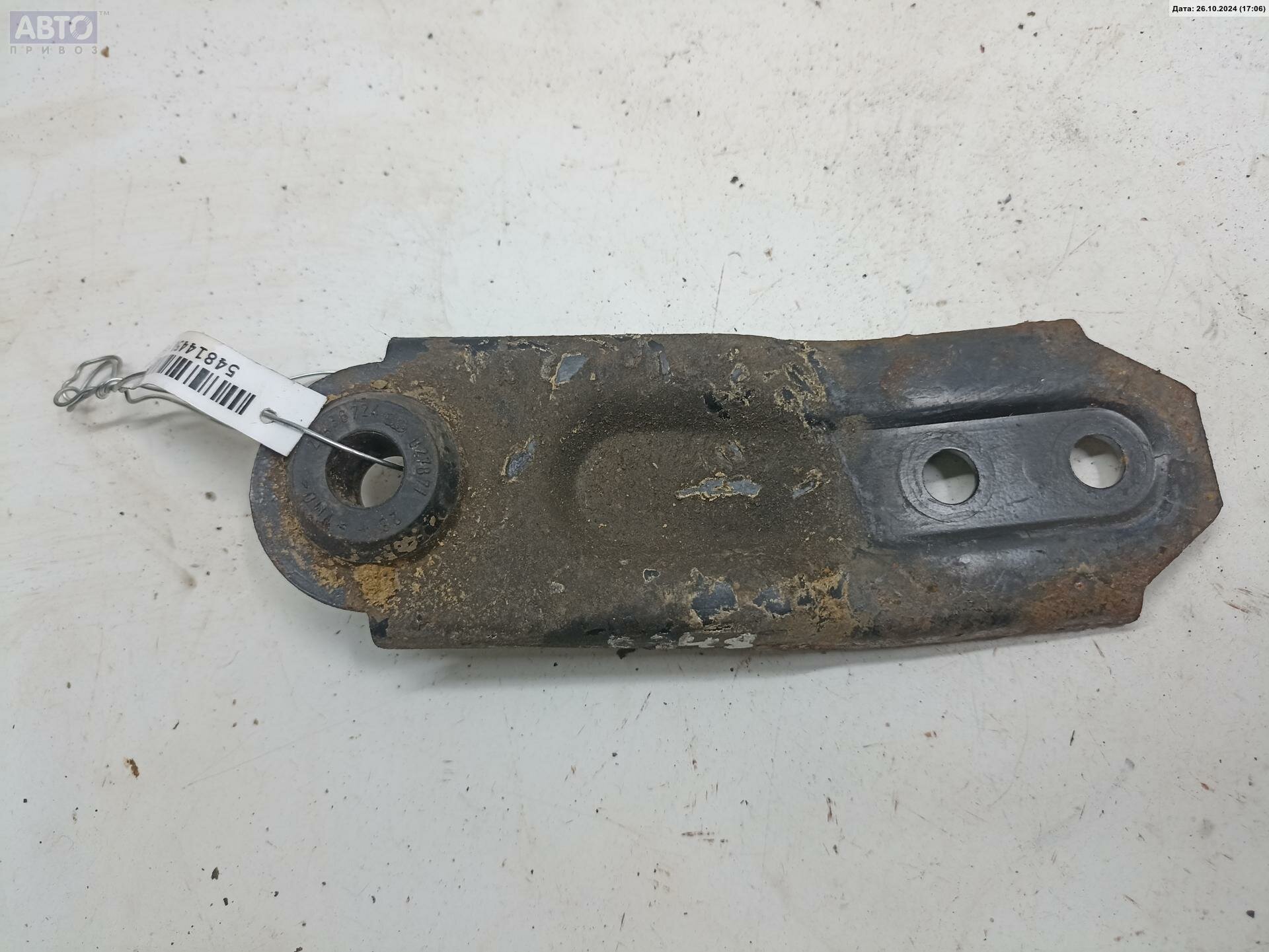 Кронштейн радиатора Opel Astra G (1998-2004)