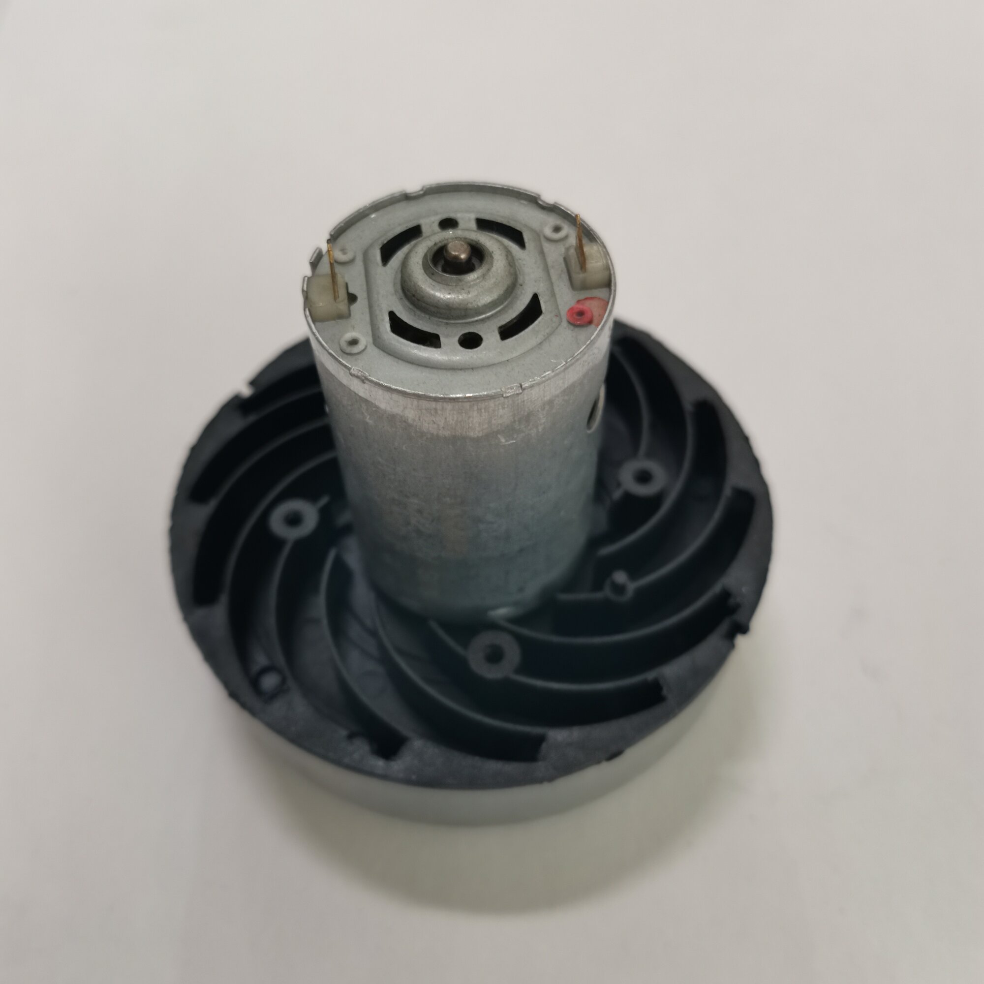 Двигатель пылесоса 90W для ручных DC5485 DC 22.2V (H 75, D 85.5) PL155
