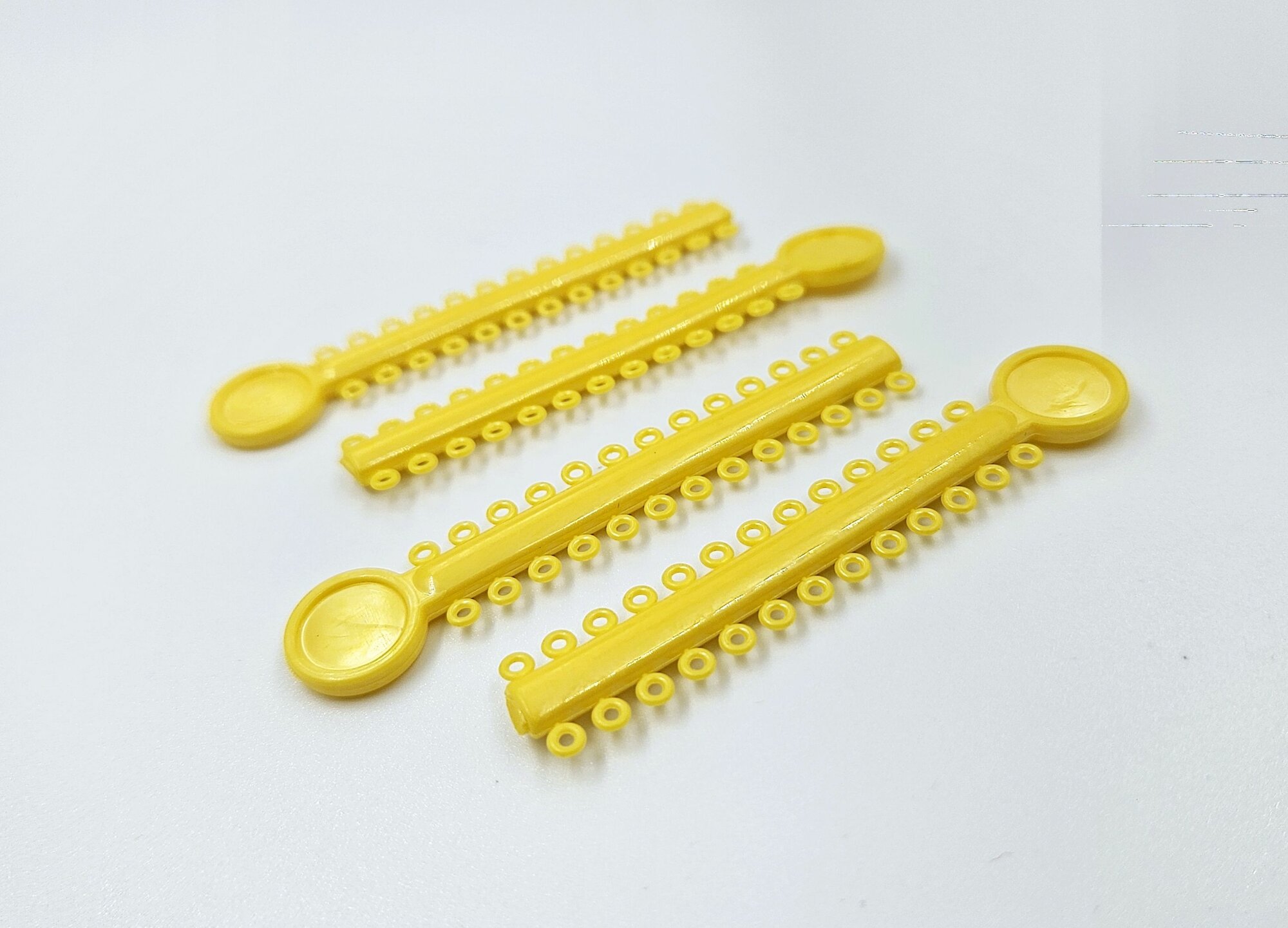 Ортодонтические эластичные лигатуры для брекетов на модуле Kronen Ties 4 шт цвет желтый