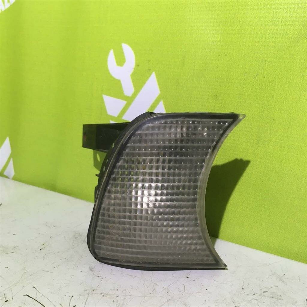 Указатель поворота правый BMW 5-серия E34 88-95