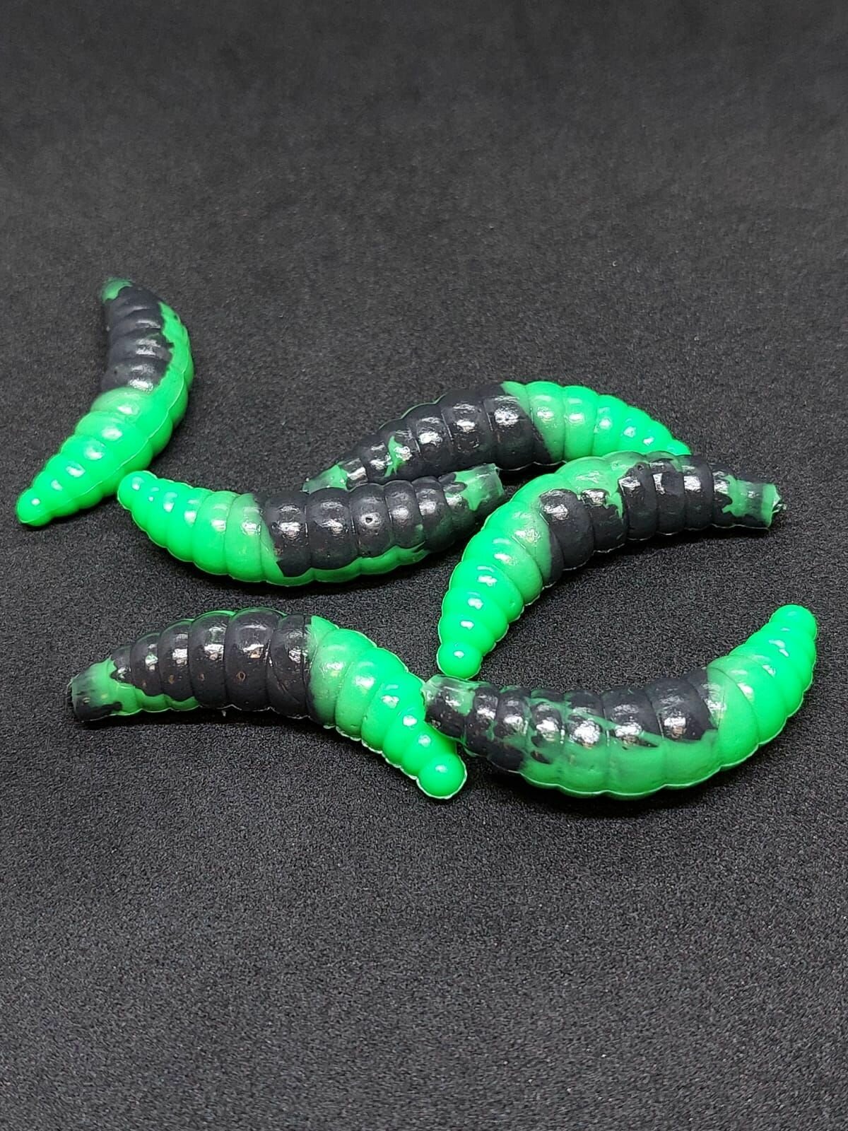 Форелевая приманка Big Maggot. 48 мм. Зелено-черный