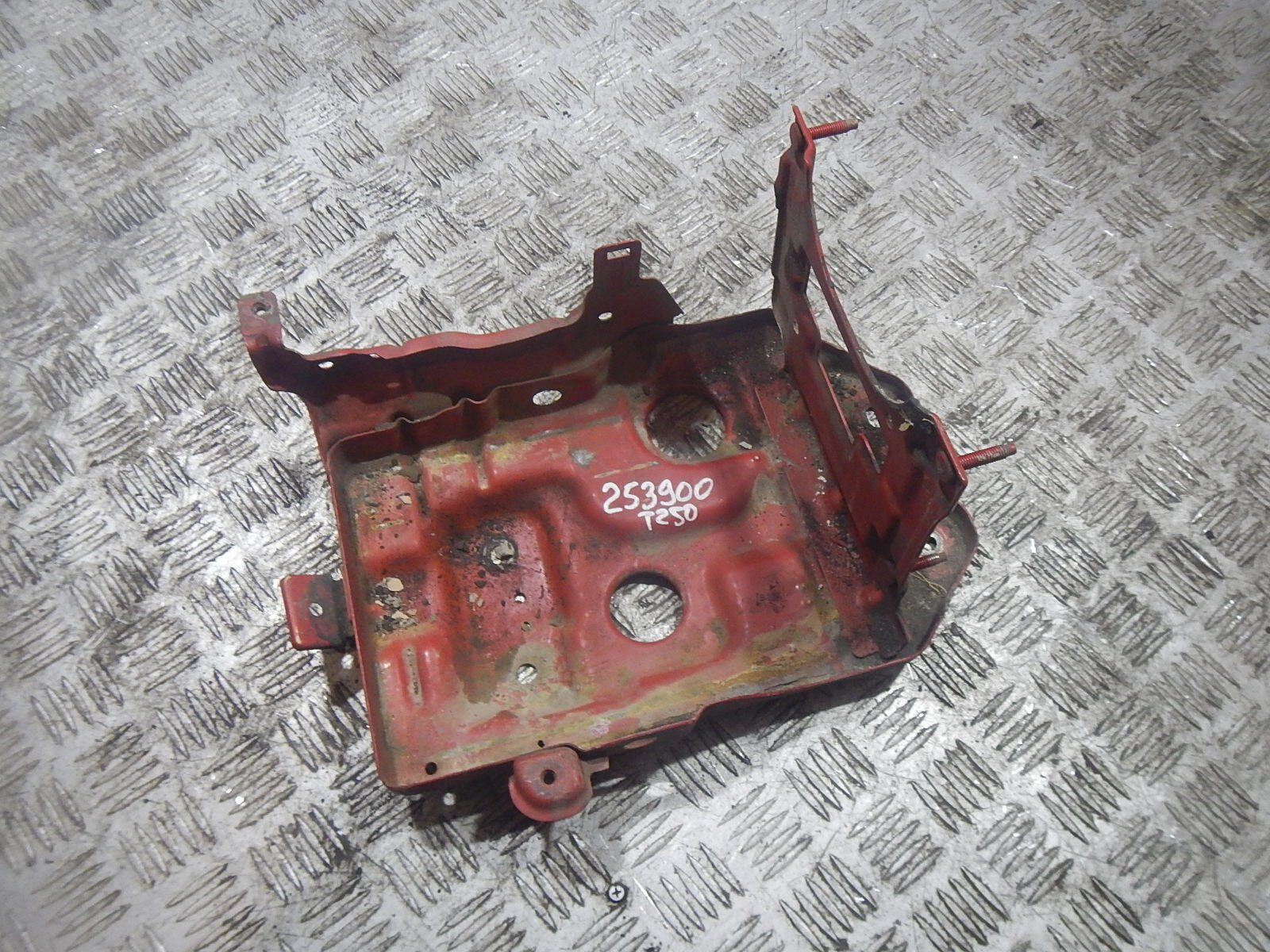 Б/У Крепление АКБ (корпус/подставка), Chevrolet (Шевроле)-AVEO T250 SDN (05-11) CHEVROLET AVEO T250 SDN (05-11) Без види...