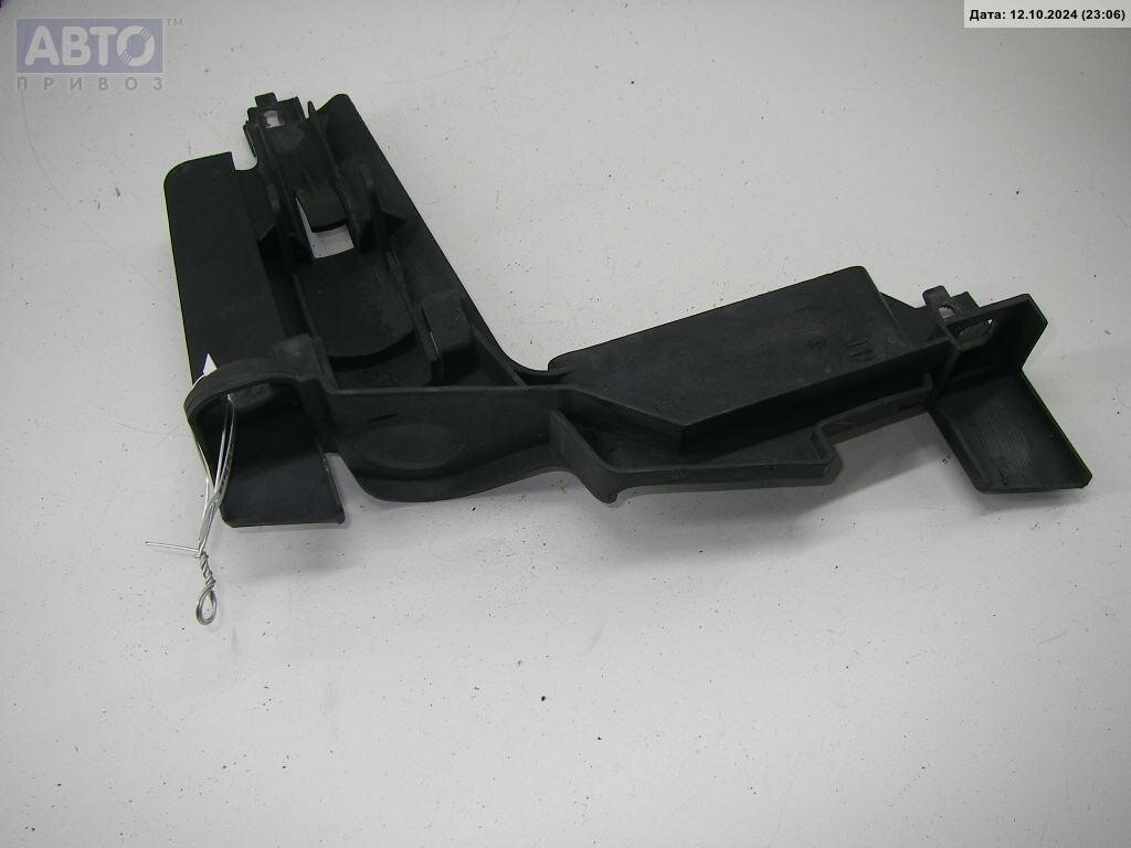 Крепление фары левой BMW 3 E46 (1998-2006)