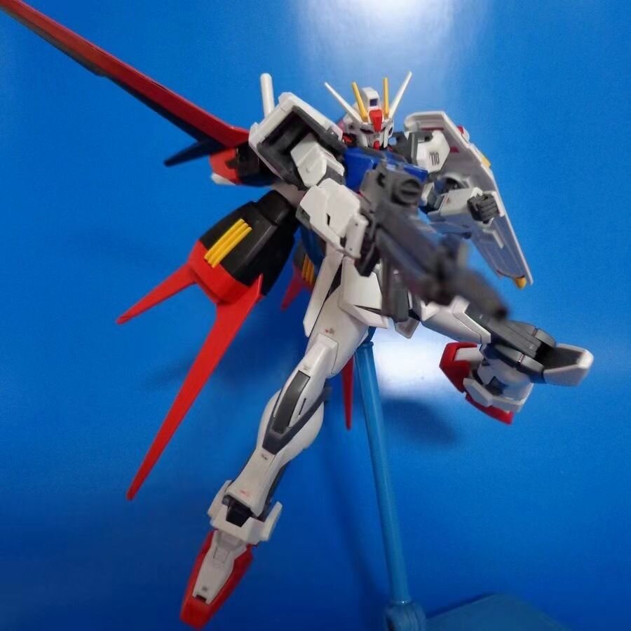 Сборная модель - конструктор робот Gundam Plastic Model SY