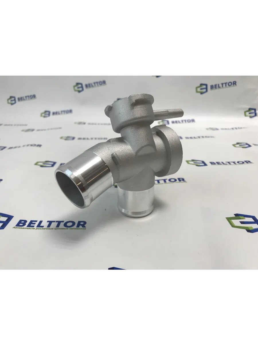 Горловина радиатора, алюминий Новое Cargoparts