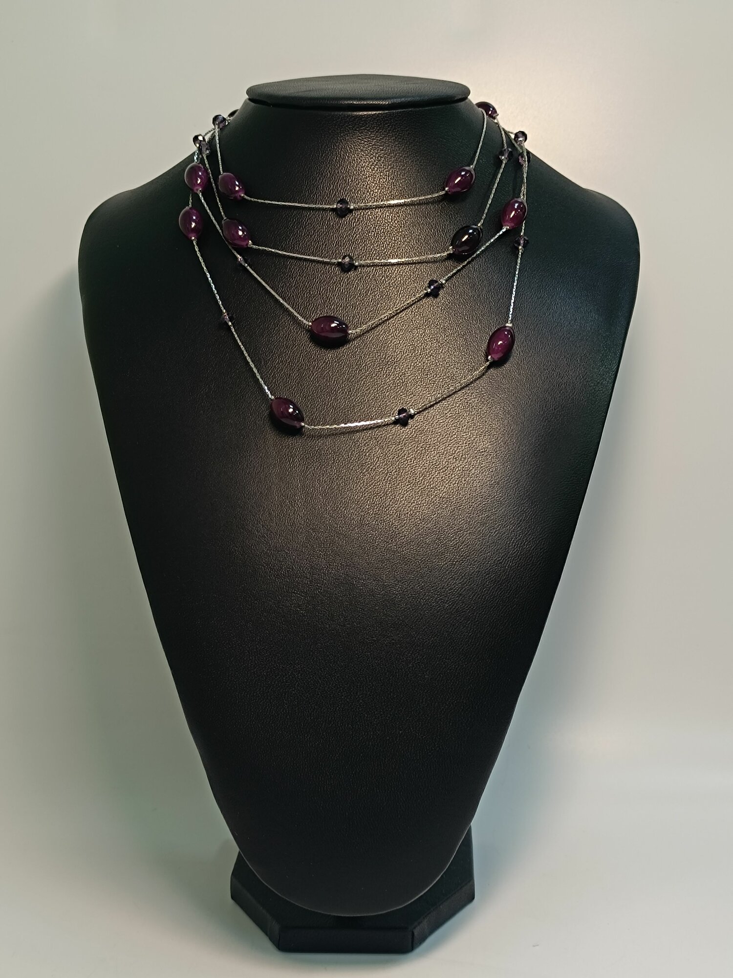 Винтажные бусы, аметистовое стекло, серебрение, длина 76 см.