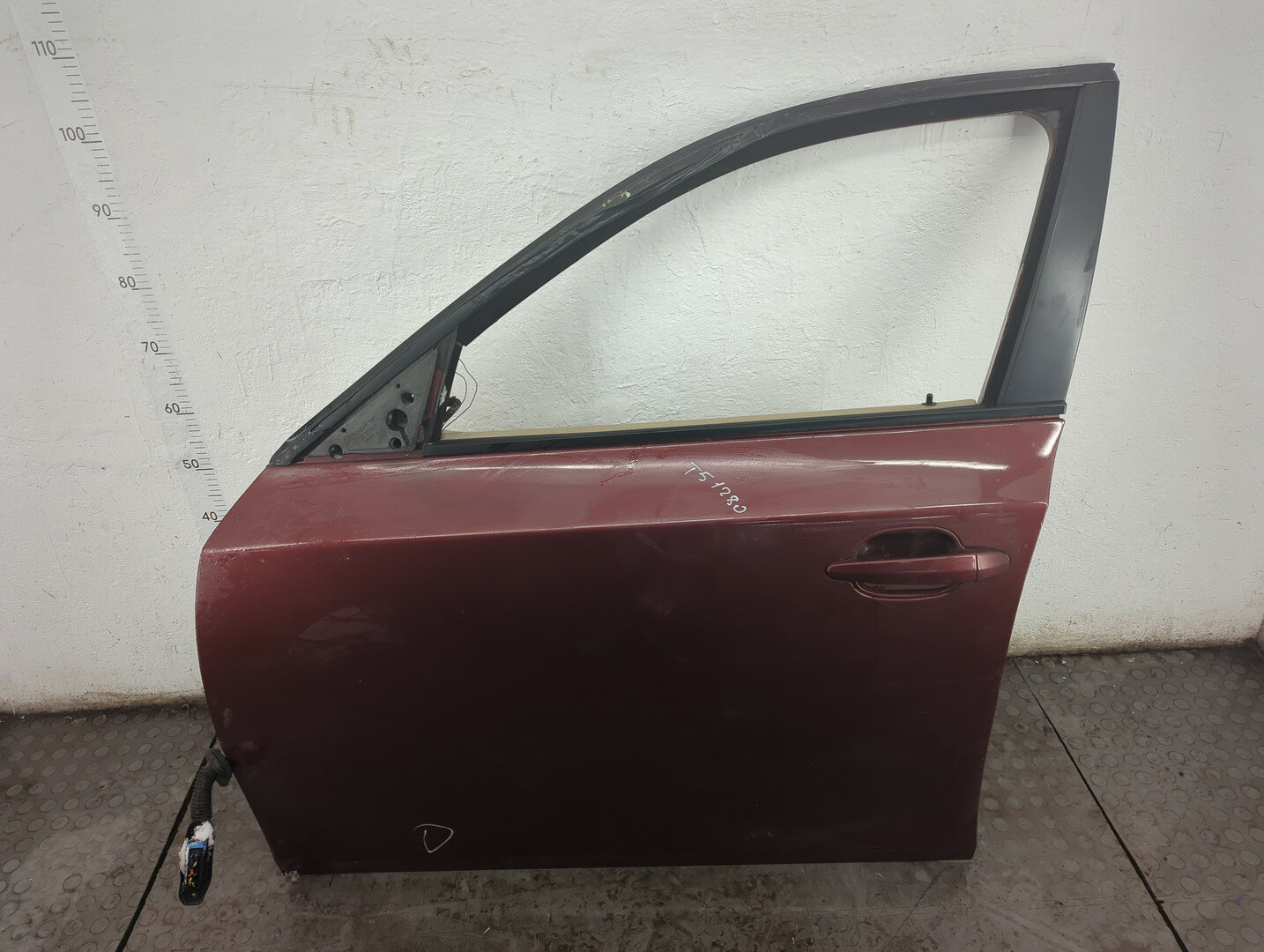 Дверь боковая (легковая) левая передняя BMW 5 E60 Б/У