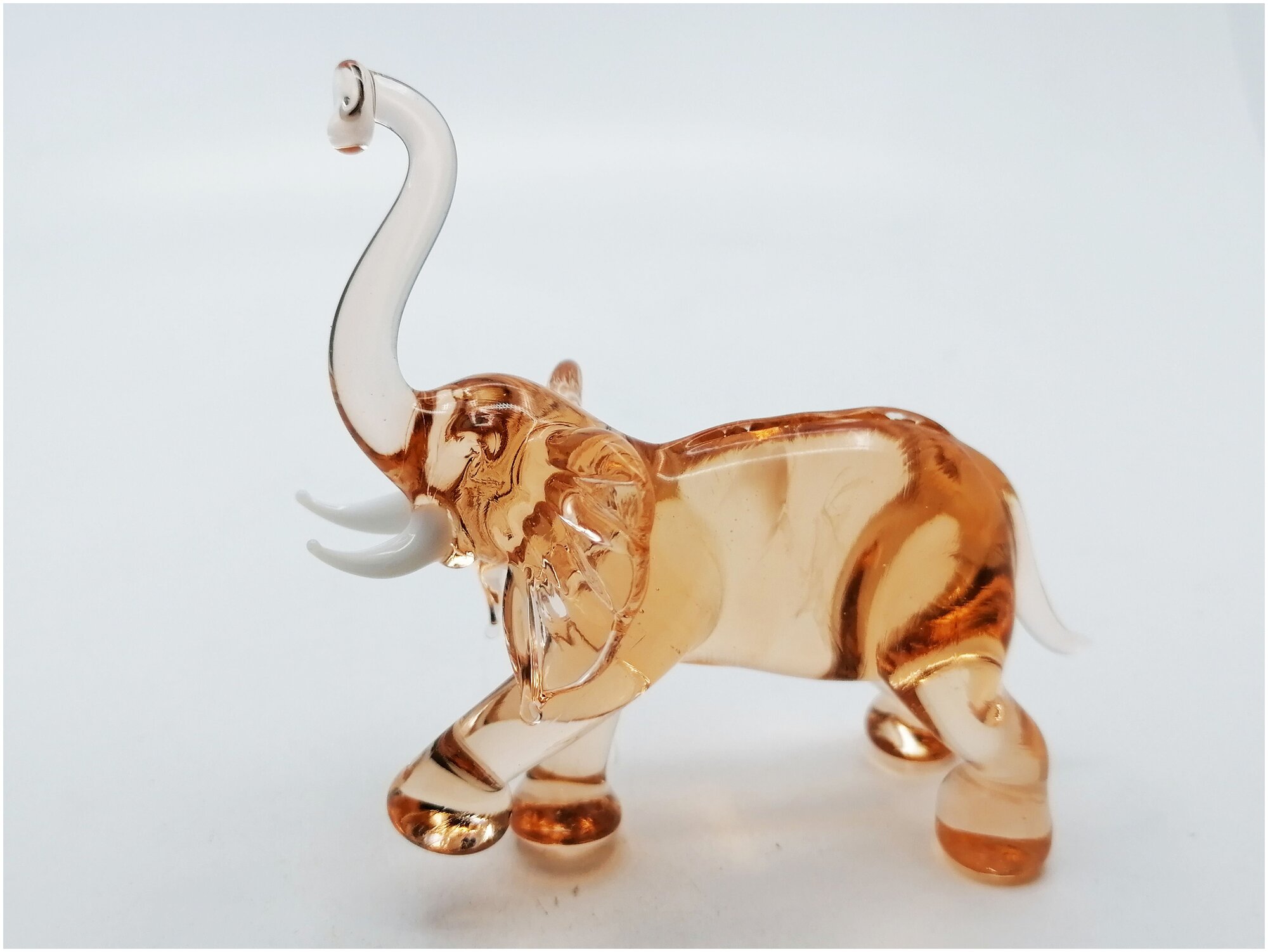 Слон/ статуэтка стеклянная/ сувенир из стекла/ слон сувенир/ фигурка из стекла