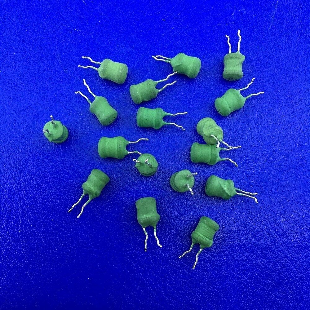 10 штук Индуктор 21 мкГн (0,021mH) ферритовый сердечник /Демонтаж