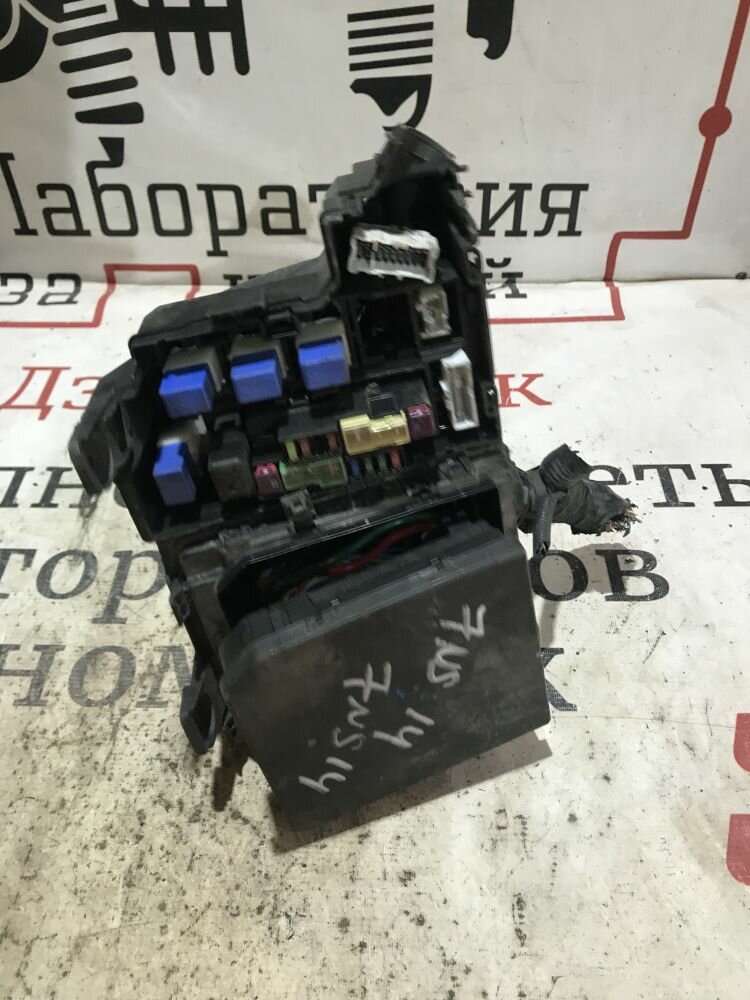 Блок предохранителей Nissan X-Trail II (2007—2011) 24384ET80A