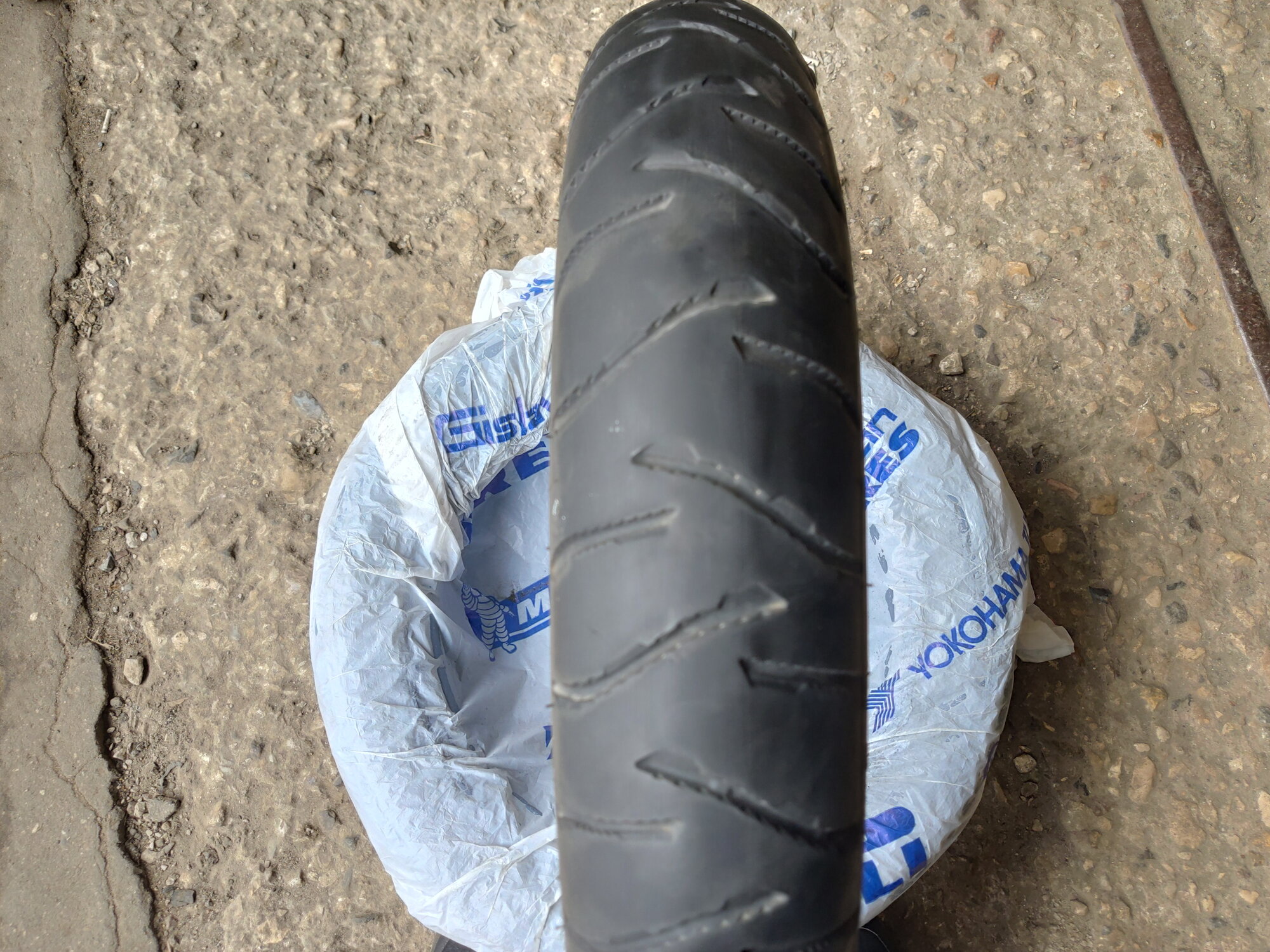 Мотошина БУ для мотоцикла Michelin Anakee 3 120 / 70 R19 0021971