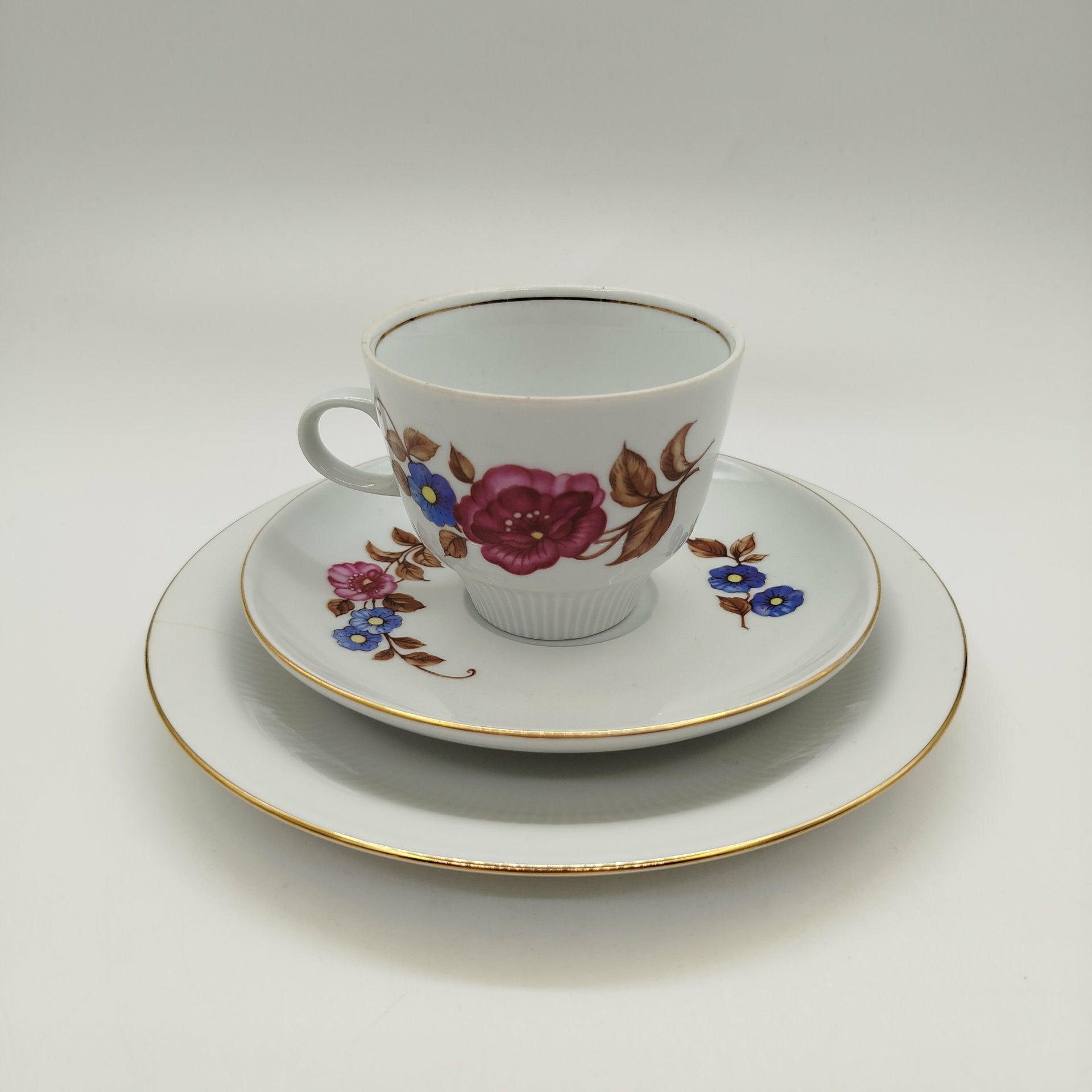 Чайная тройка с цветочным декором, фарфор, золочение, деколь, Colditz (Кольдиц), ГДР