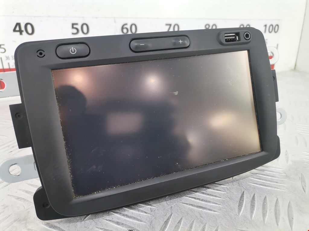Магнитола / 1563638 281153855R 281156224R для Renault Sandero 2 (с пробегом)