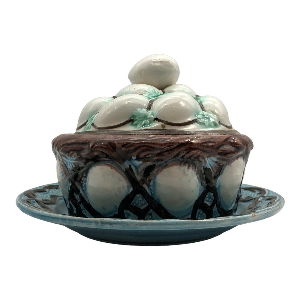 Фарфоровая масленка "Лукошко с яйцами" 1889-1917 гг, Кузнецов, Российская Империя