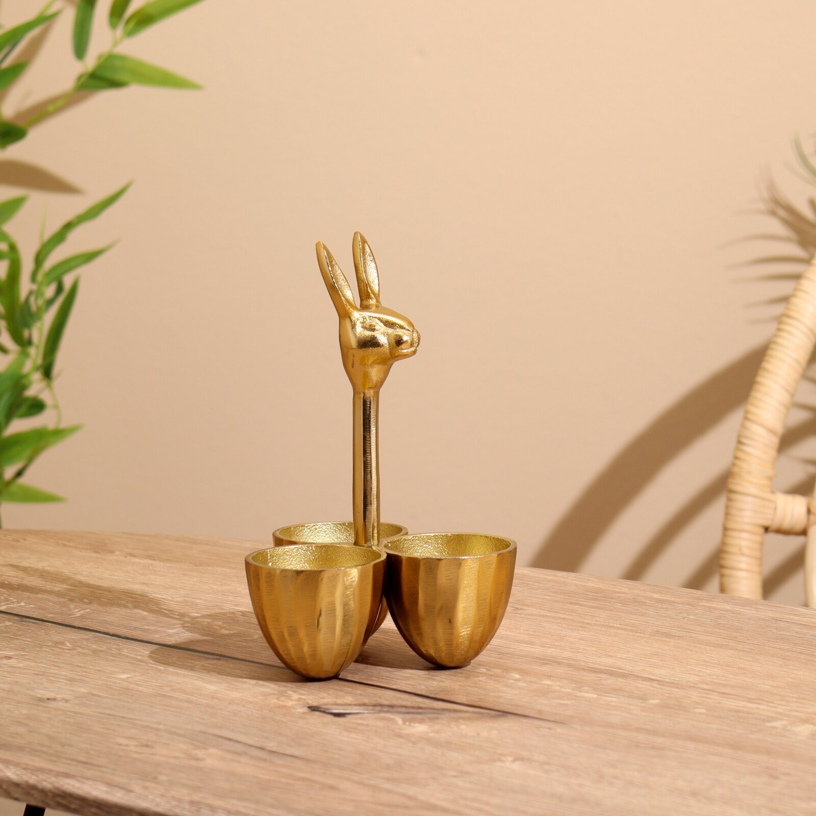 Менажница для сервировки «Заяц», золотистая, 14×14×24 см, алюминий
