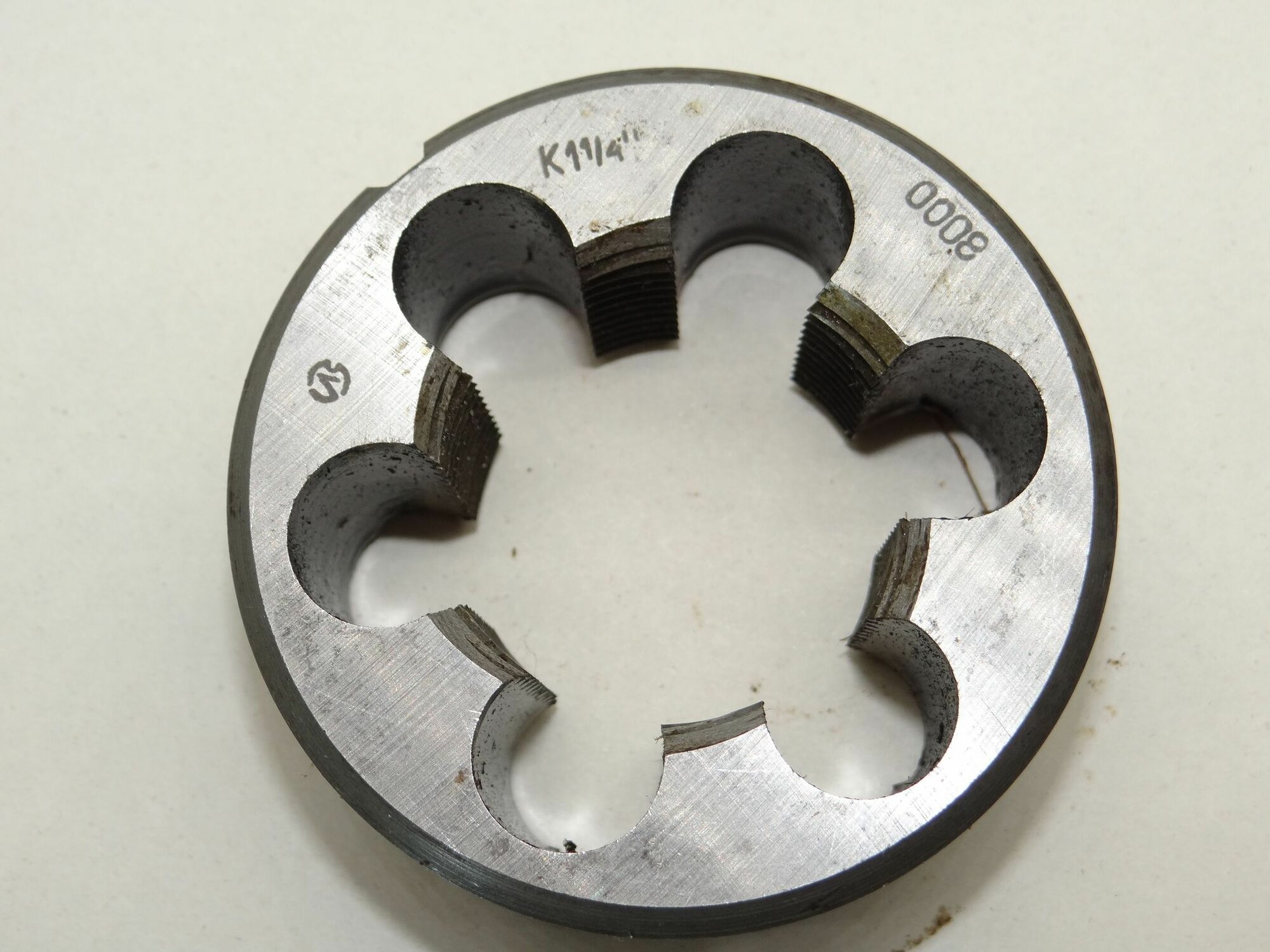 Плашка К 1 1/4 " коническая d 75мм