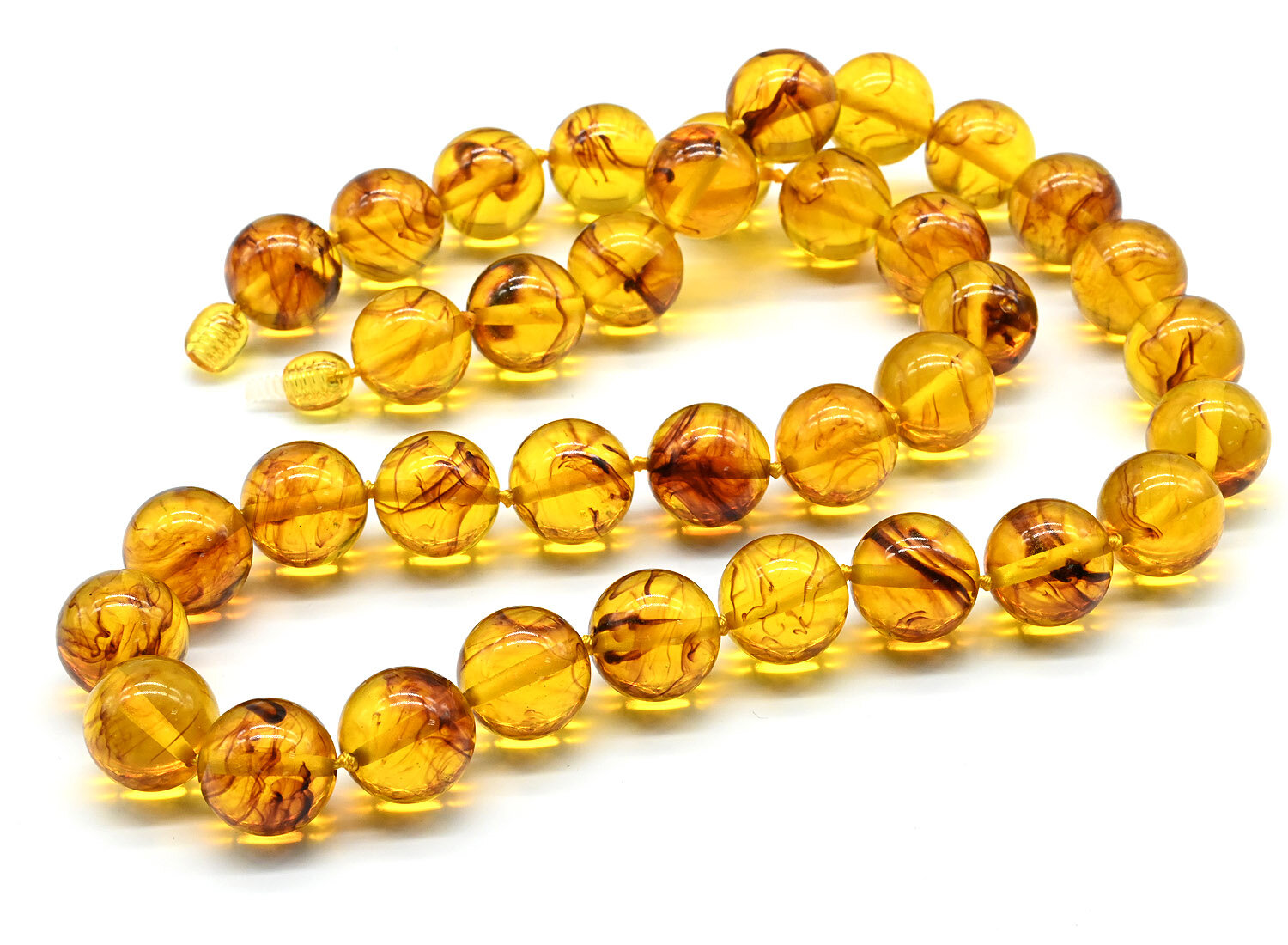 Бусы, янтарь