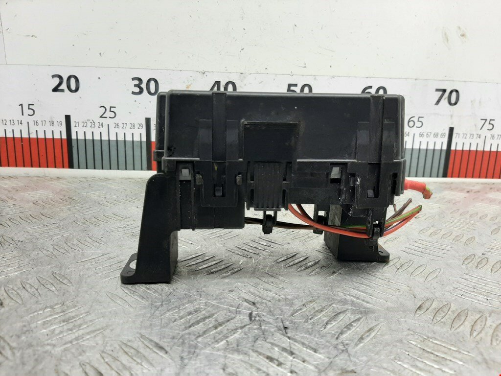 Блок предохранителей Opel Corsa D 13286031 арт. 2126634