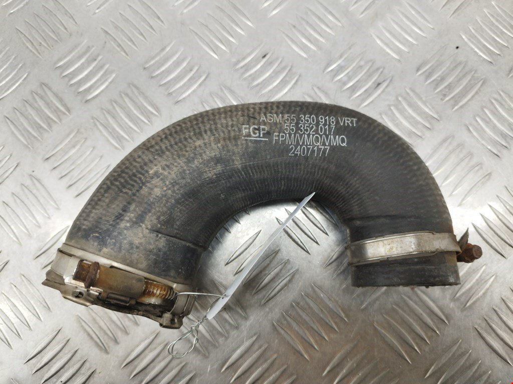 Патрубок интеркулера Opel Vectra C 55350920 арт. 2127362