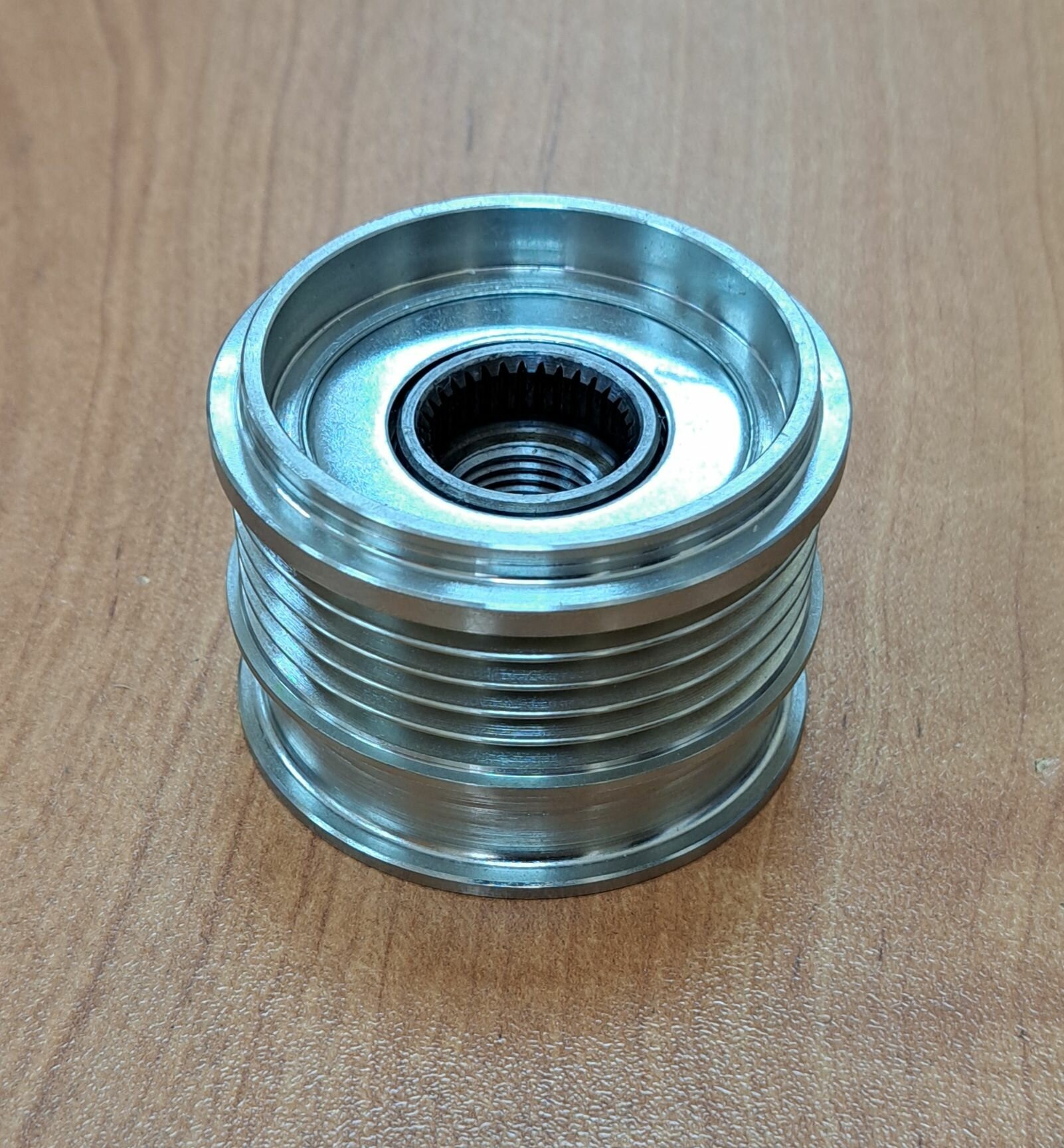 XAY1071ВТ Шкив генератора с обгонной муфтой ALFA ROMEO, SAAB, OPEL