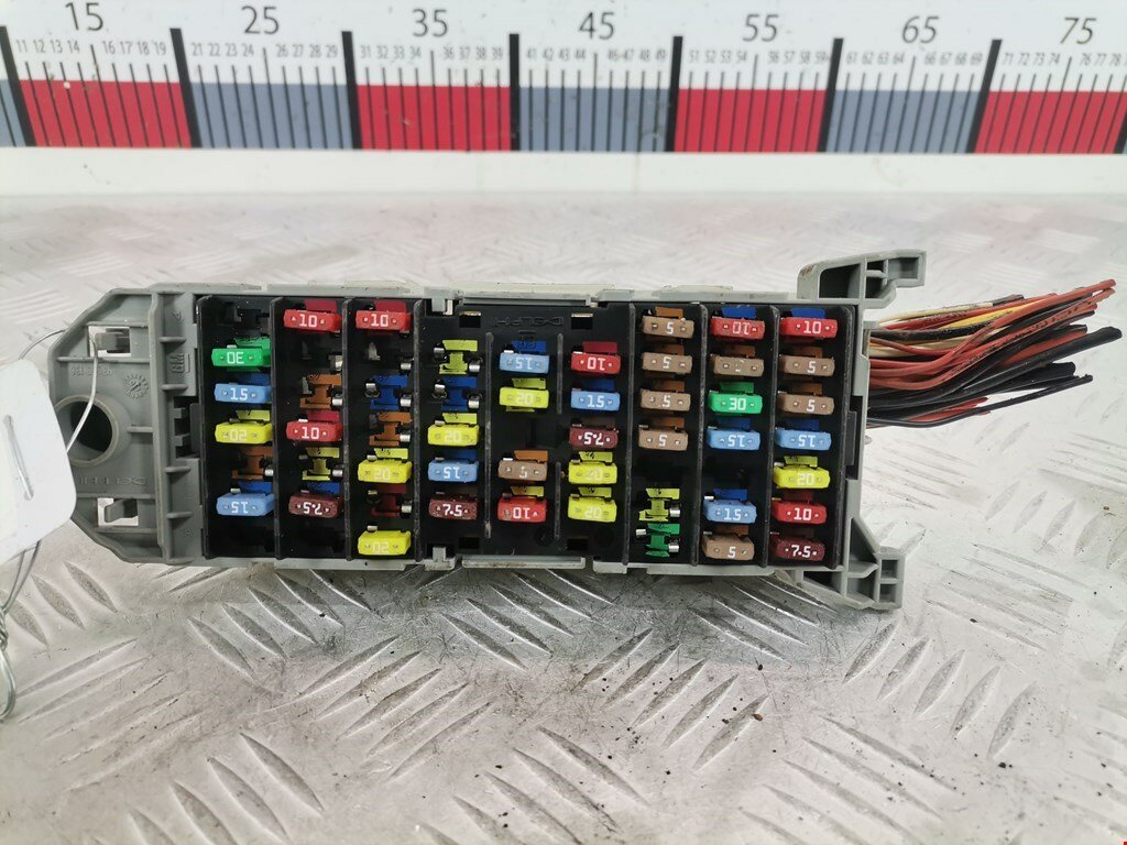 Блок предохранителей Opel Meriva A 93363136 арт. 1619878