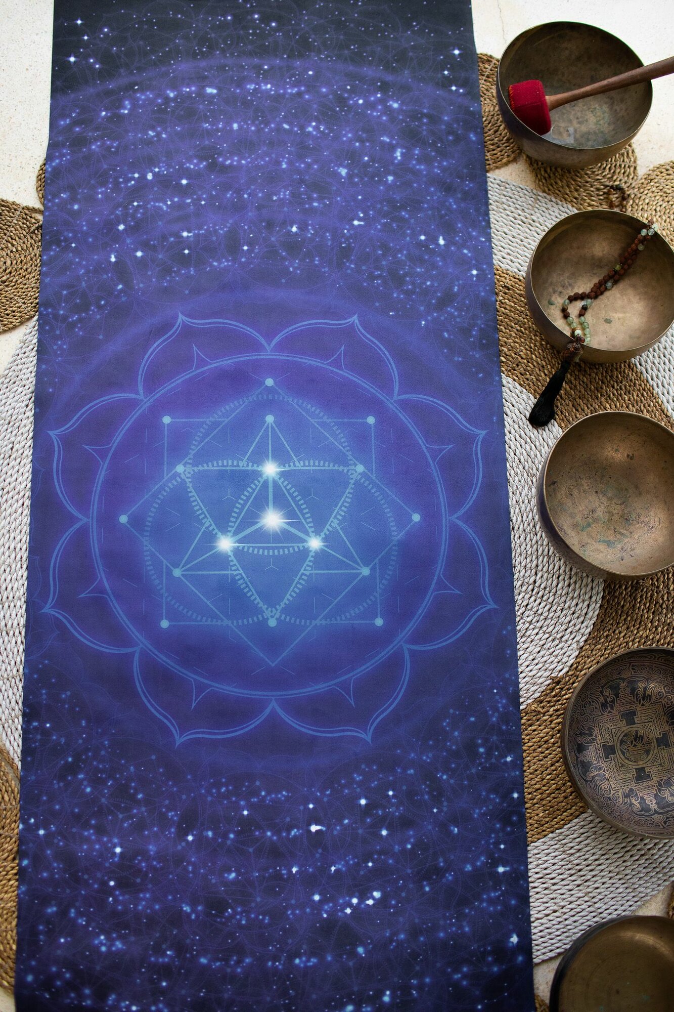 Спортивный коврик для йоги и фитнеса NiiDRA, дизайн - Мандала Создания, толщина 3 мм, размер 61*183 см, материал микрофибра + каучук