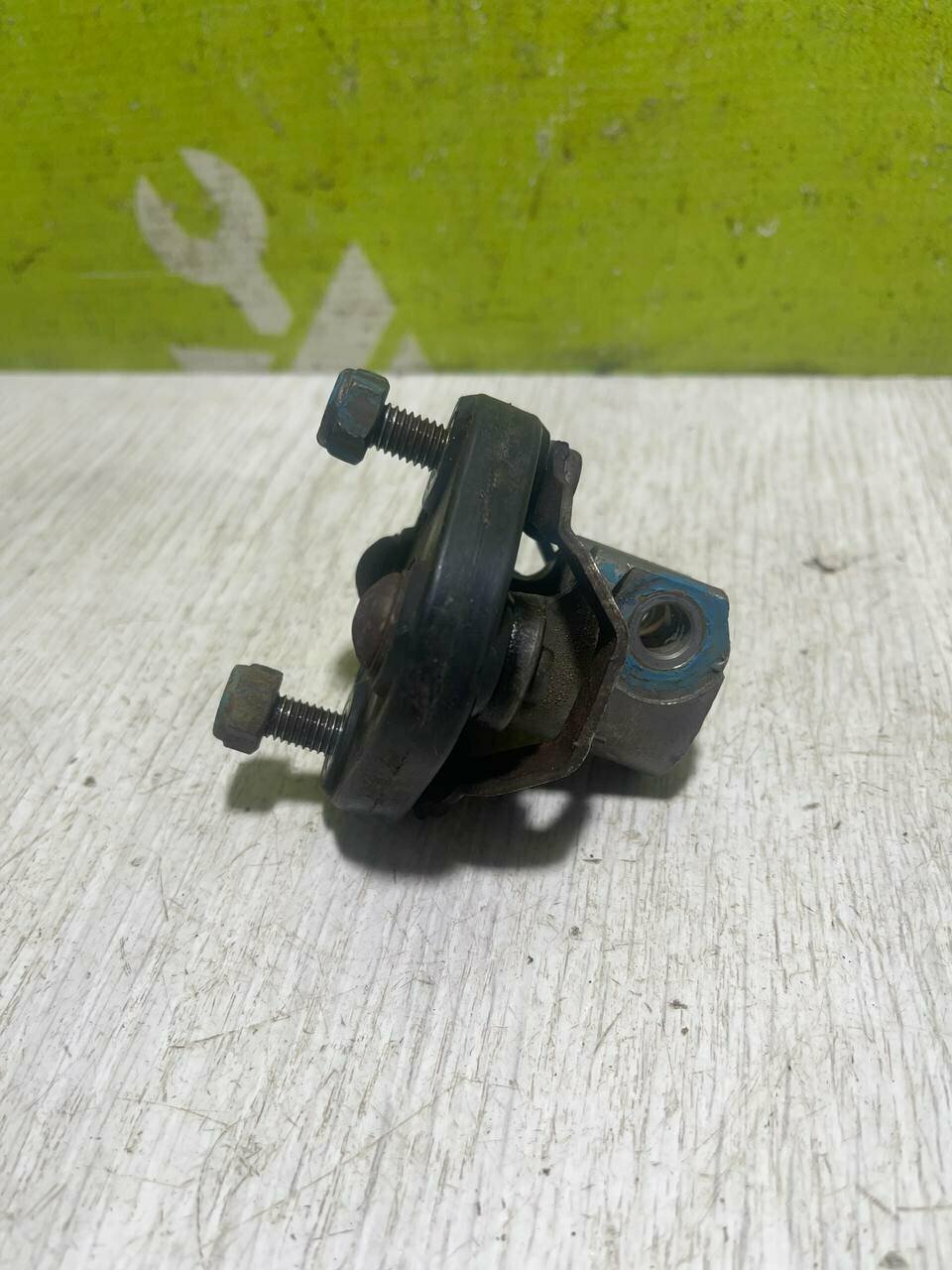 Кардан рулевой Audi 80 90 B3 86-91