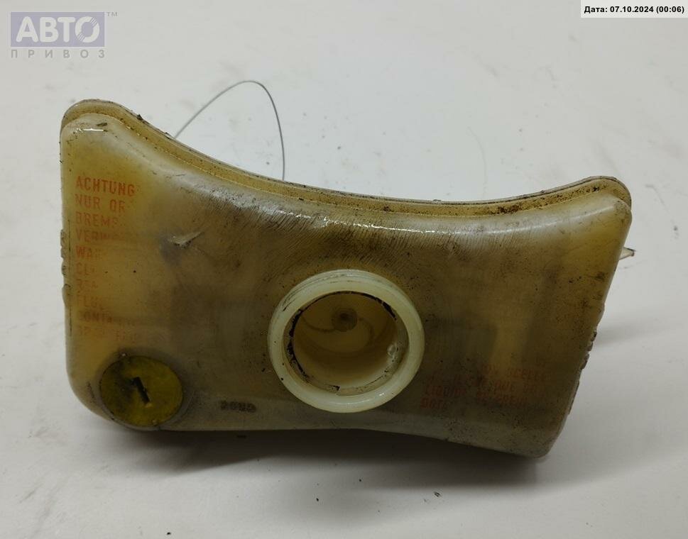 Бачок тормозной жидкости Audi A6 C5 (1997-2005)