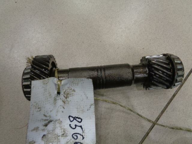 Промежуточный вал КПП от Hyundai Sonata 3 Y3 1993-1998
