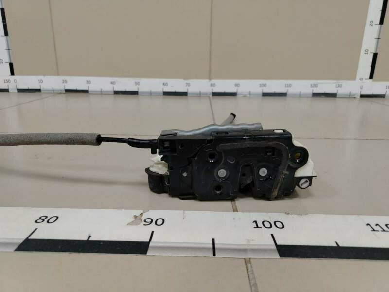 Замок двери задней левой Volkswagen Polo Sed RUS 2011 кат.номер: 5K4839015R