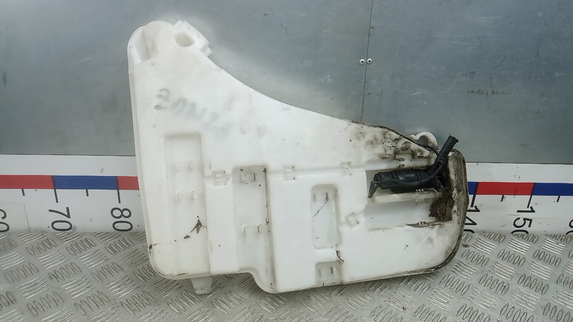 Бачок омывателя BMW 5 F10/F11