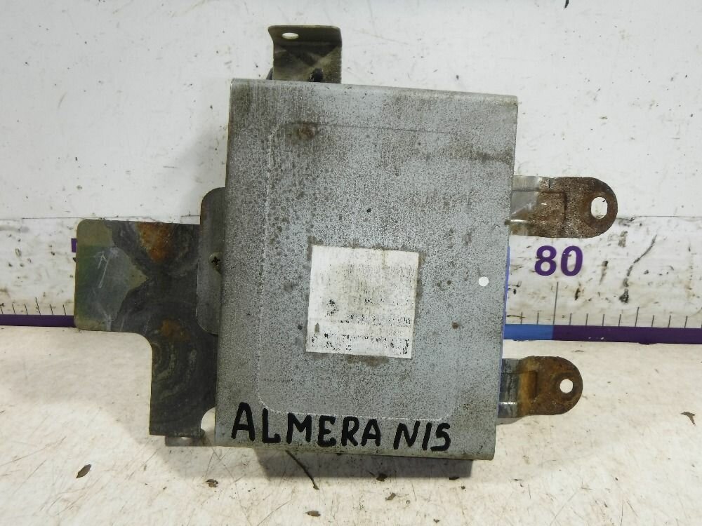 Блок управления двигателем Nissan Almera N15 237101N601